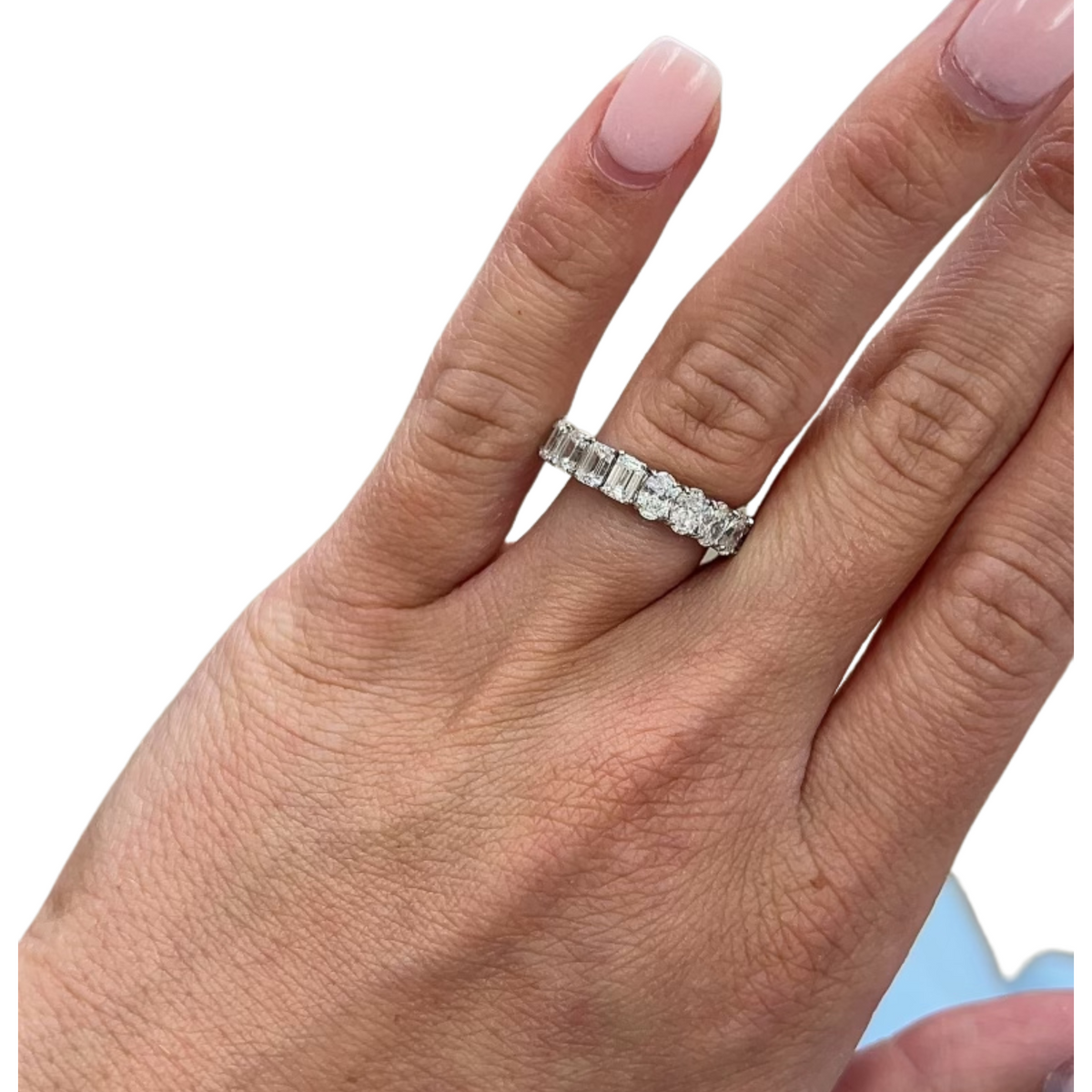 Dirty Martini Lab-Grown Emerald/Oval Eternity Band – Dallas Diamond Bar